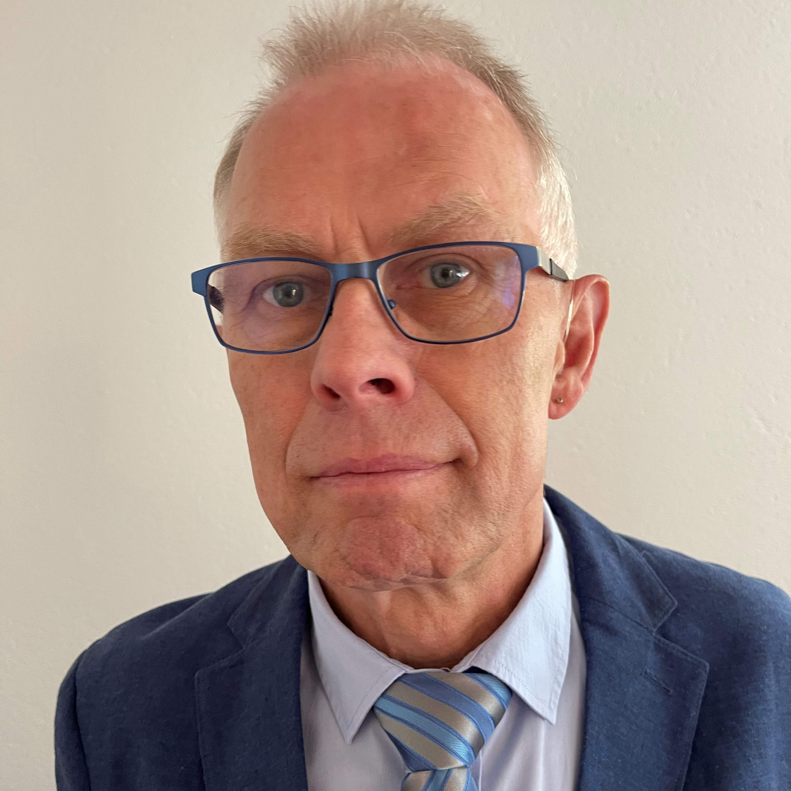 Contact | Swiss Combi